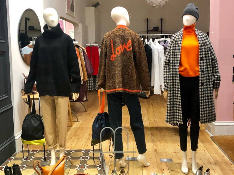 Through the Looking Glass // Windows Edit – Frontiers Woman